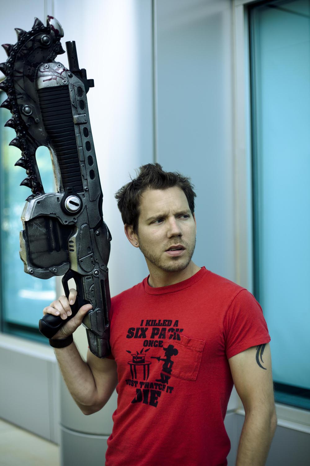 Cliff Bleszinski anuncia Gears of War para PS3 y Wii U en 2012 ~ ADN Gamer