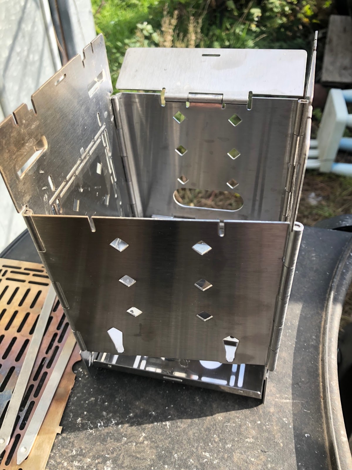 ApocalypseEquipped: Review: Firebox stove