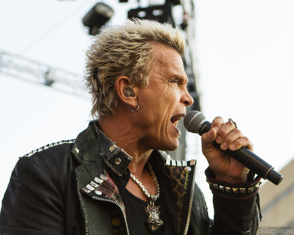 Billy Idol is Still Rocking Strong! ~ Concert Photos Magazine - Live ...