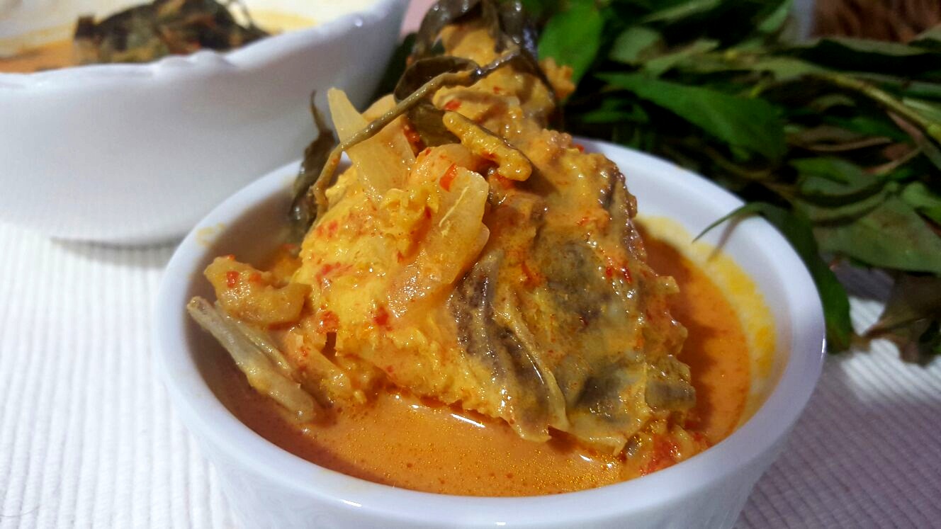 SurayaMSyed: Ayam Masak Lemak Daun Kesom