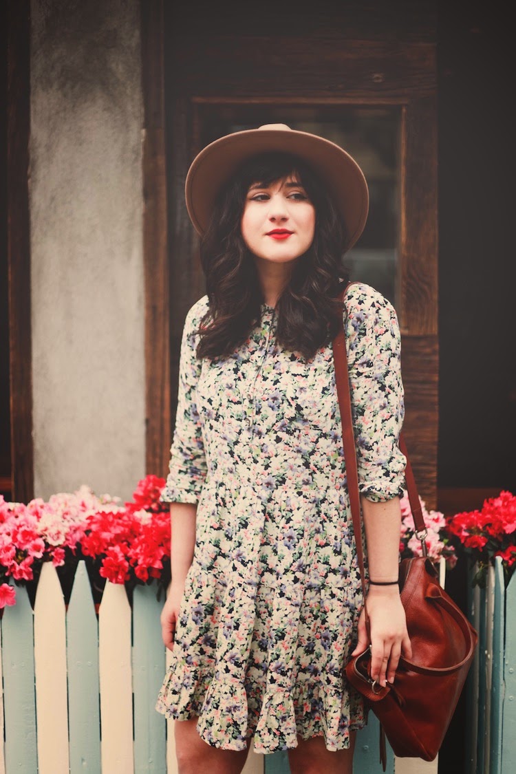 Flashes of Style: Flower Child