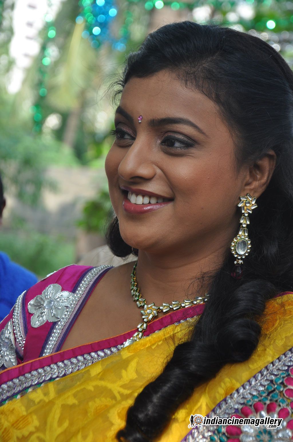 Roja latest still