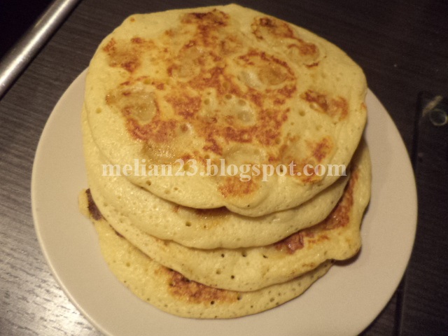 Retete Melias: Clatite americane cu banane / American Pancakes with banana