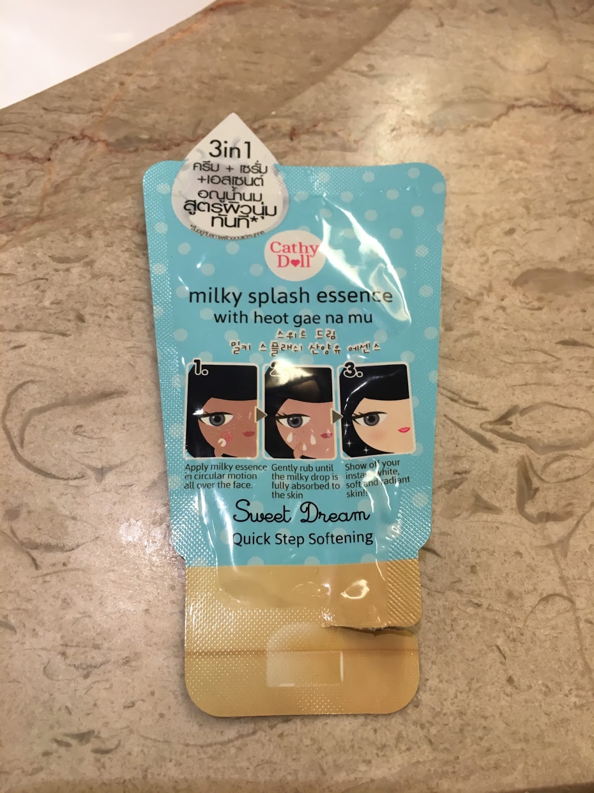 Artsy Med: First Impressions Review: Cathy Doll - Milky Splash Essence