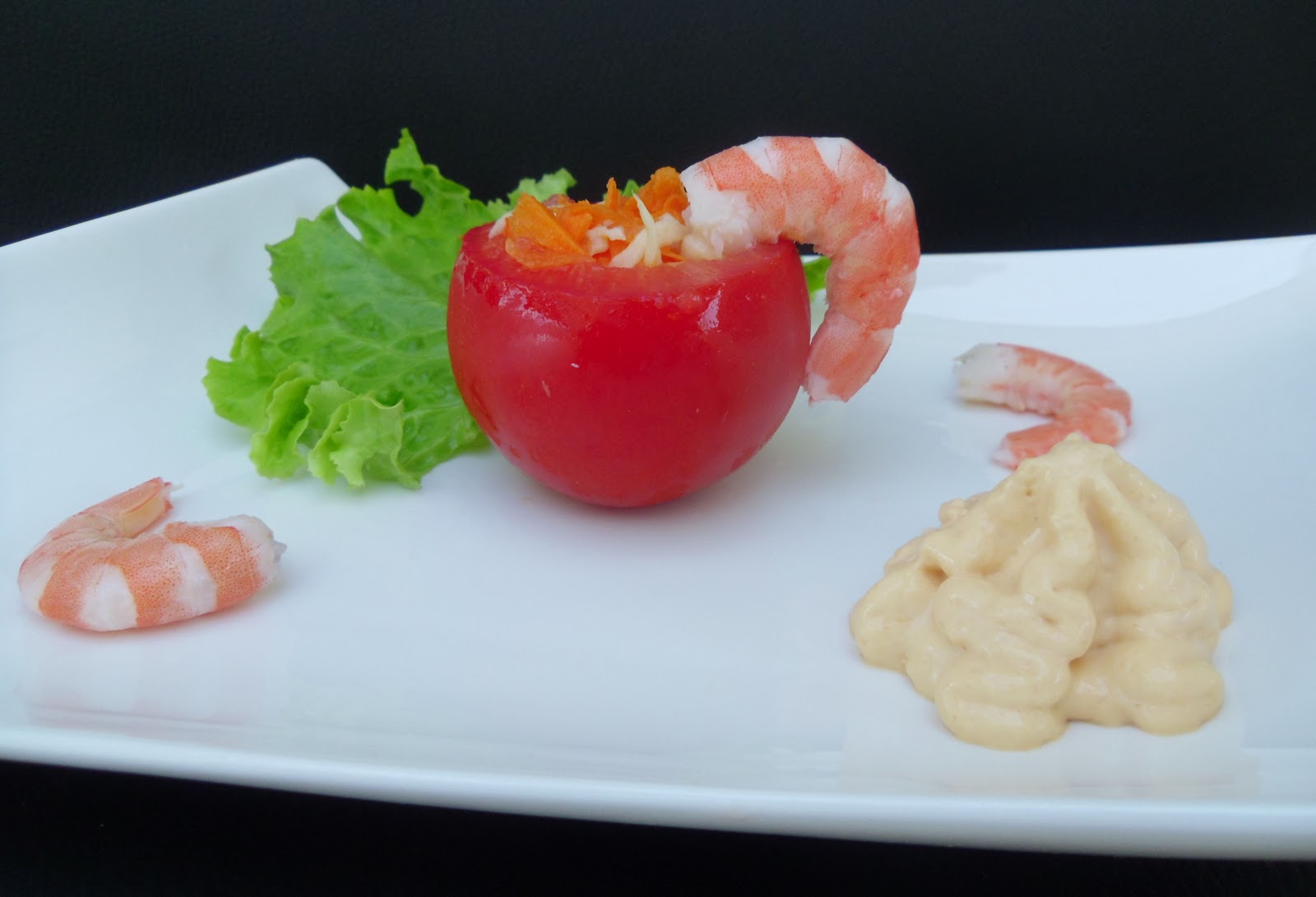 Gourmande ou passionnée...: Tomate surprise: carotte râpée, miette de ...