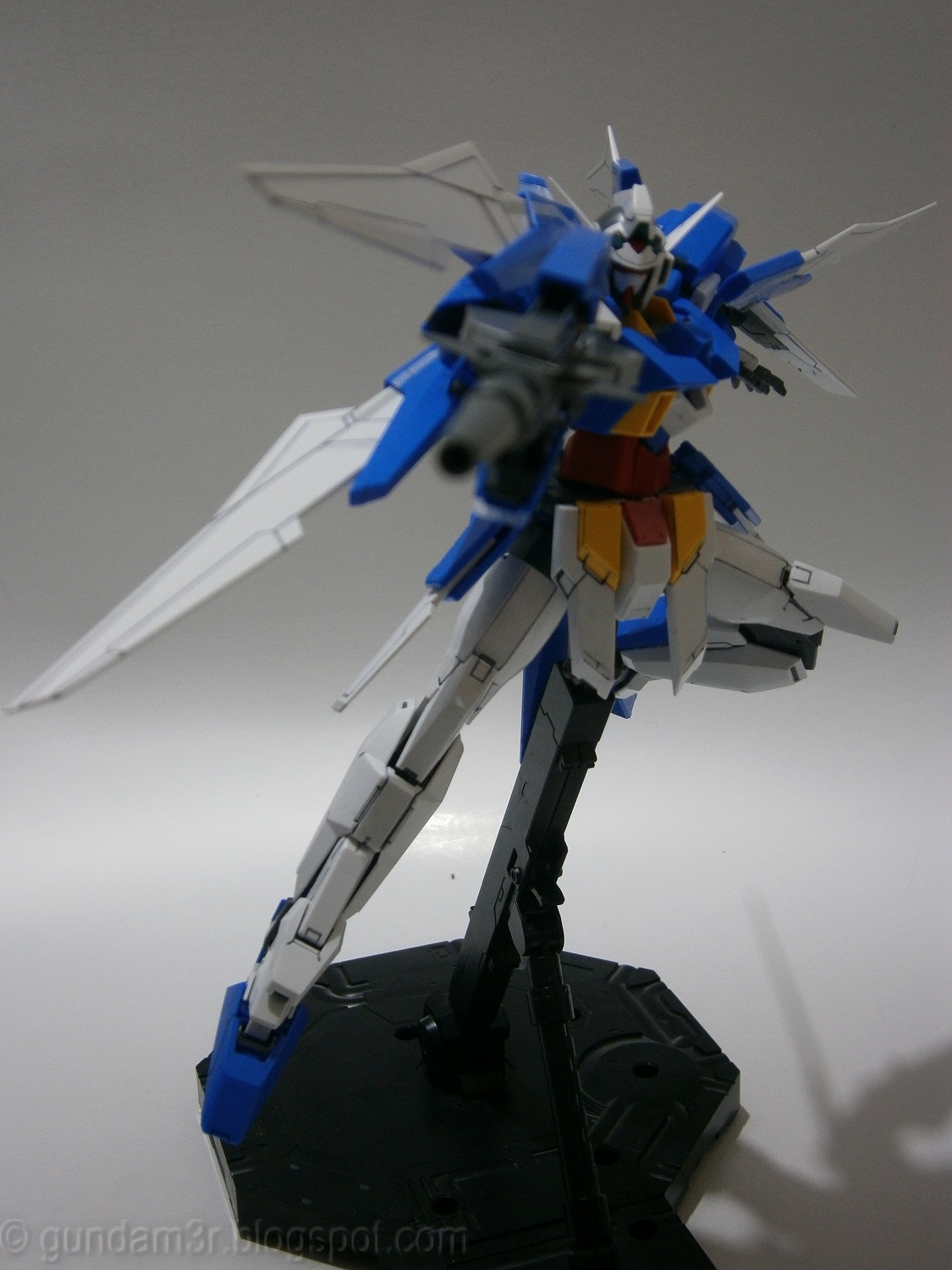 Gundam AGE-2 Normal MG Review Part 3
