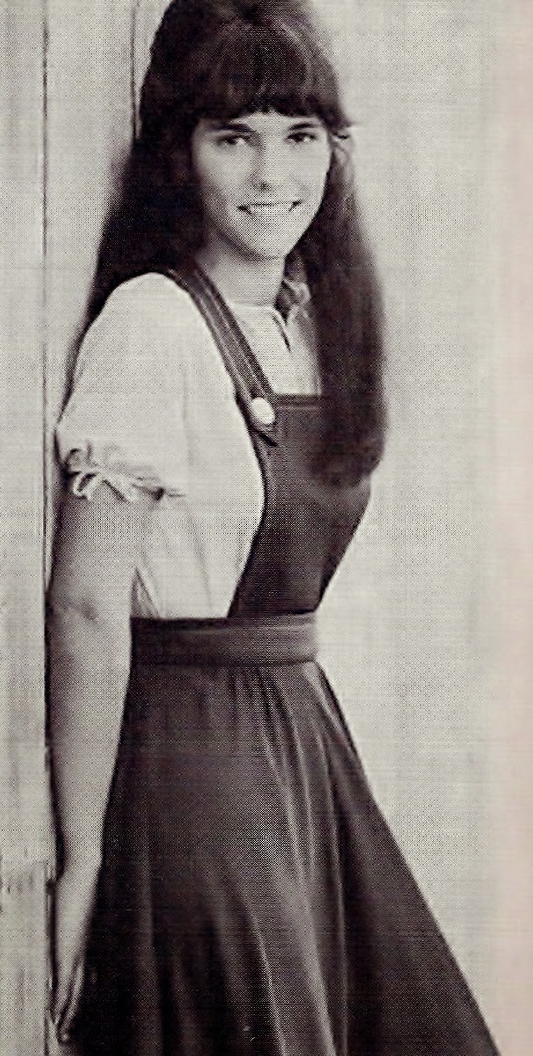 Splashing Rocks: "PAVANE FOR A DEAD PRINCESS" -- KAREN CARPENTER 32 ...