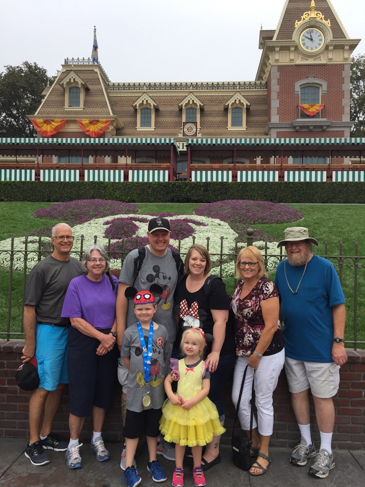 15 Disneyland Travel Tips - Building Our Story