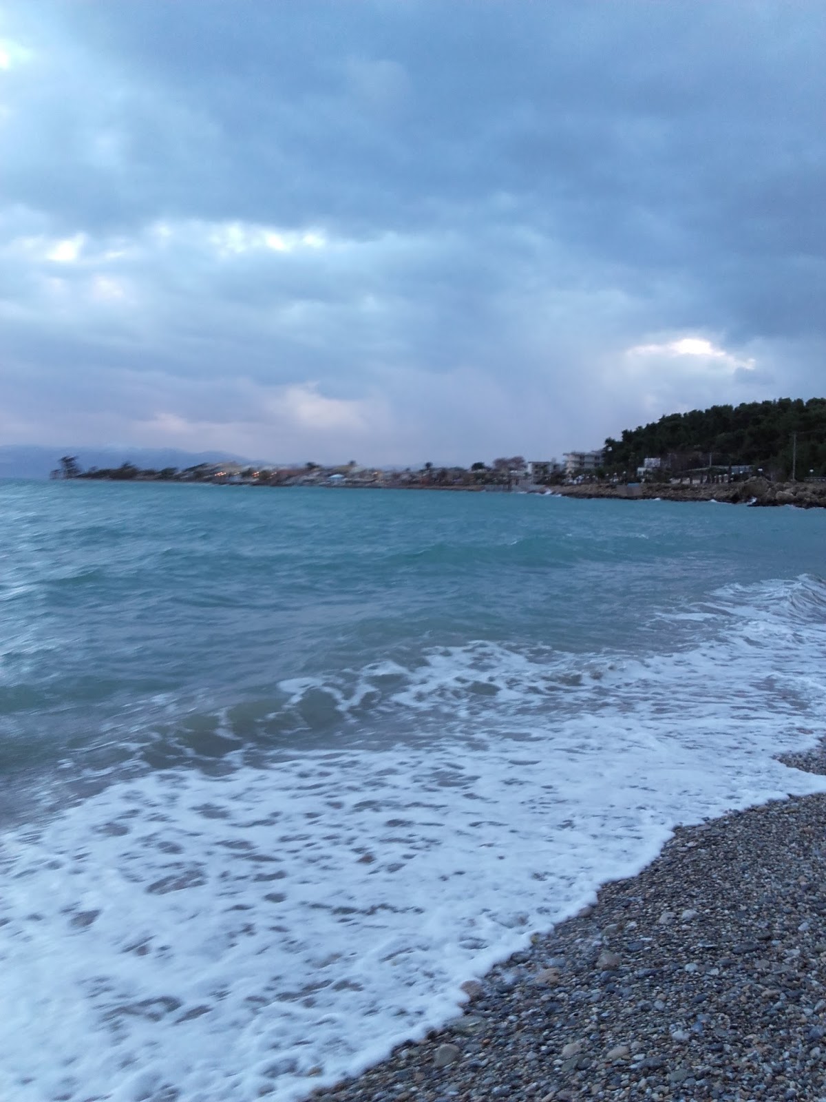 Η ΙΣΤΟΣΕΛΙΔΑ ΤΩΝ ΑΓΙΩΝ ΑΠΟΣΤΟΛΩΝ: ΧΙΟΝΙ ΣΤΑ ΒΟΥΝΑ ΚΑΙ ΑΓΡΙΕΜΕΝΗ ΘΑΛΑΣΣΑ ...