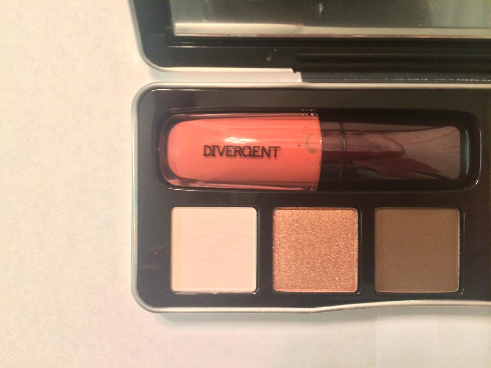 Life With Emily : Review of: DIVERGENT COSMETICS Divergent Multi-Piece ...