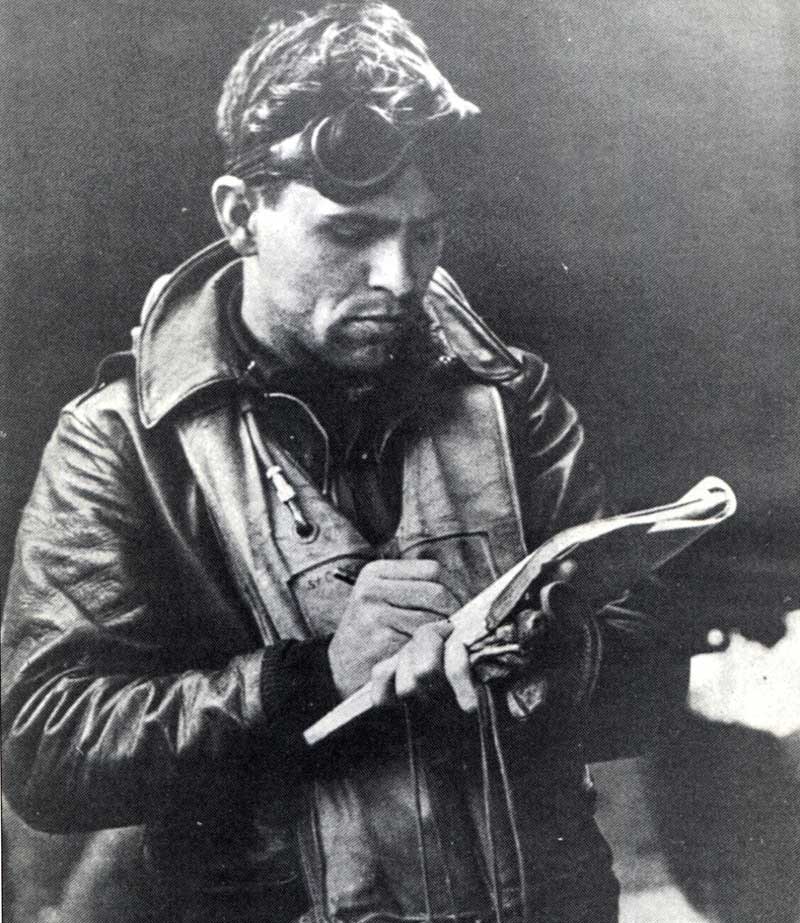 World War II in Pictures: Bomber Jackets in World War II