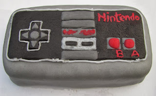 Mangerie?!: Nintendo NES Controller Cake