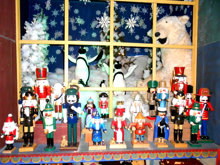 Pennsylvania & Beyond Travel Blog: Family Holiday Fun at the National ...