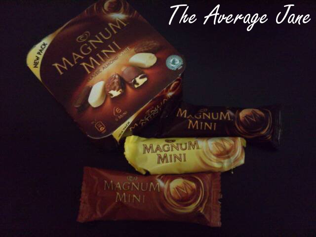 The Average Jane: Magnum White Mini Ice Cream Bar (A Singapore Food Post)