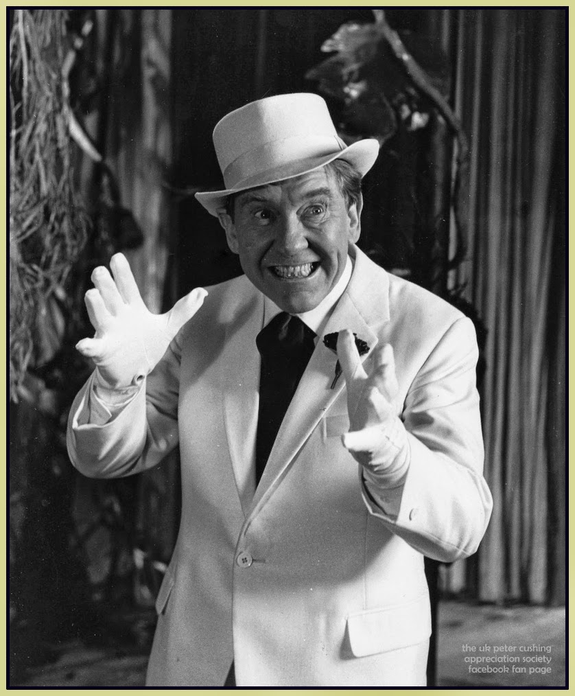 PETERCUSHINGBLOG.BLOGSPOT.COM (PCASUK): RARE PHOTOGRAPHS AND FEATURE ...