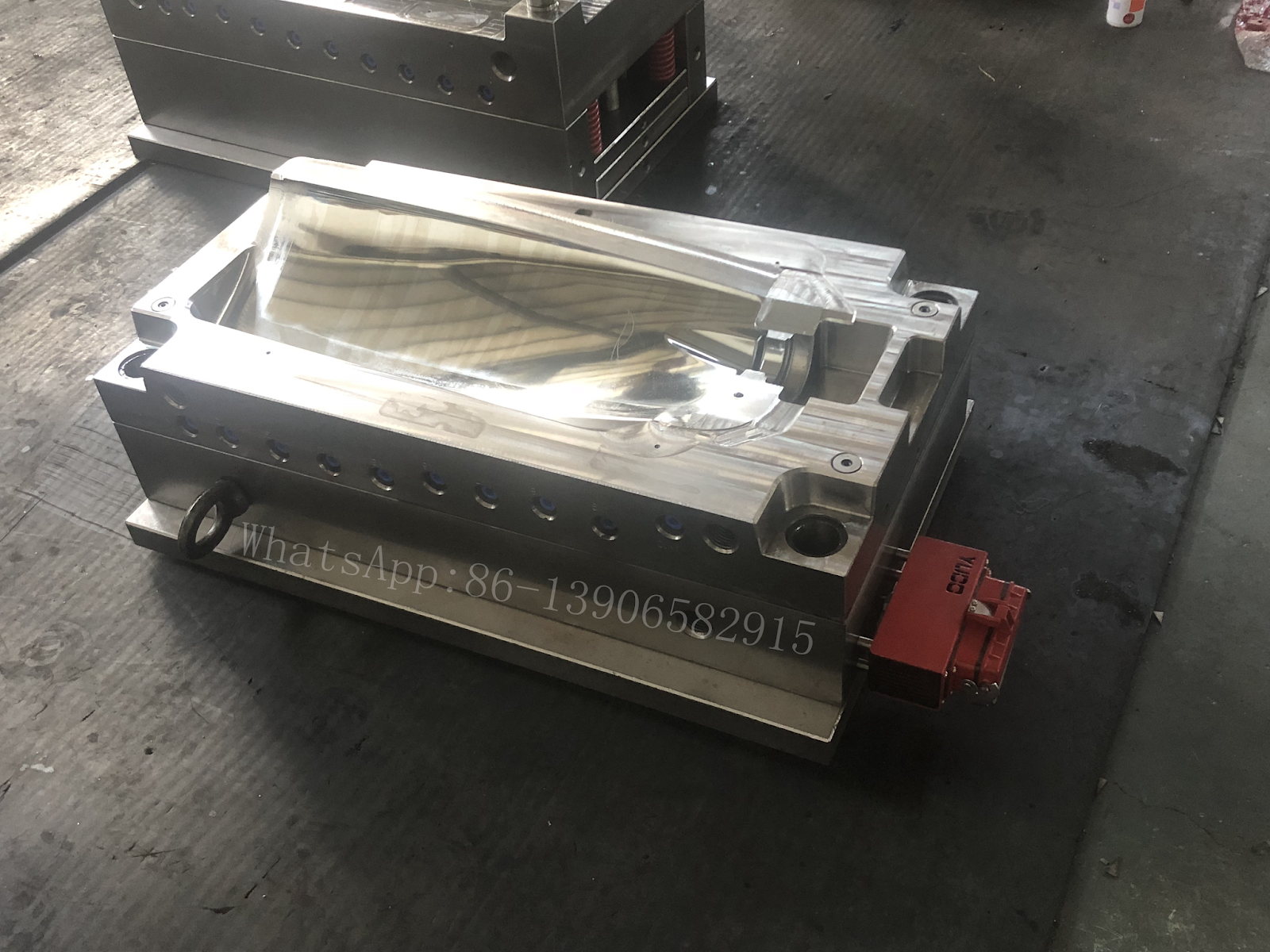 plastic mould supplier china : plastic fan blade injection mould