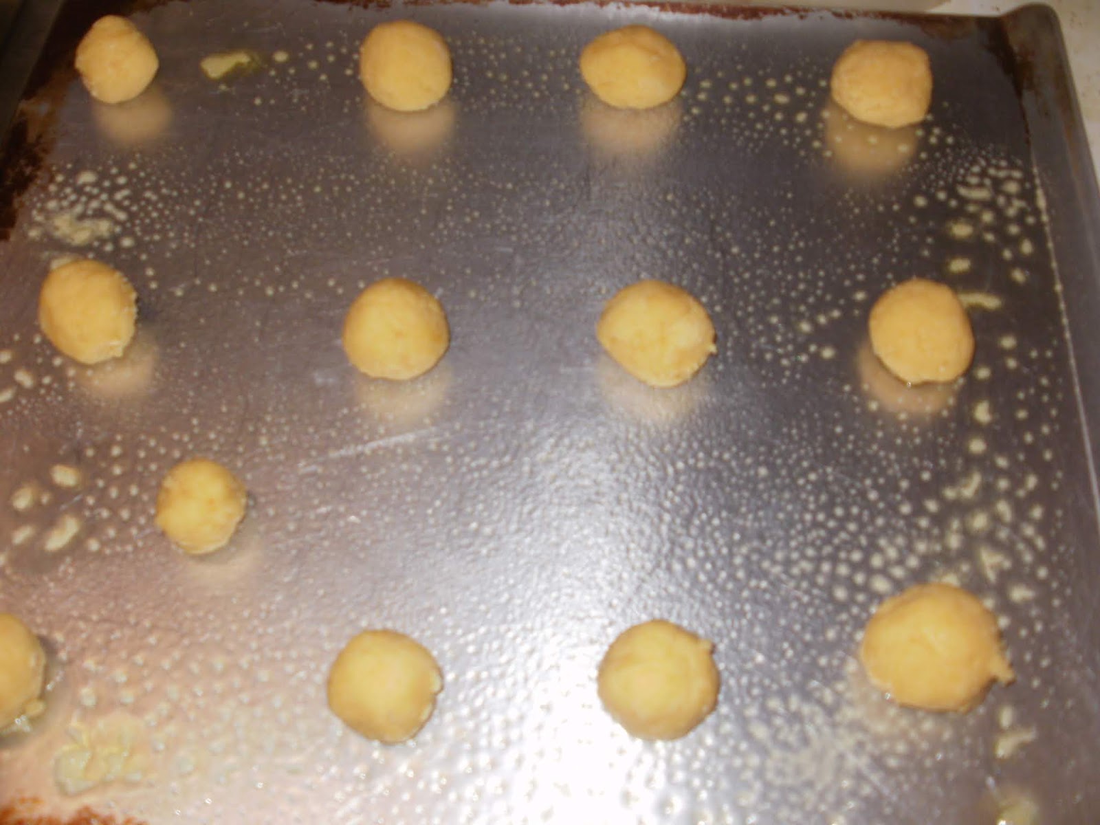 Marcy's Tastefully Simple Recipes: Holiday Baking: Lemon Drop Cookies