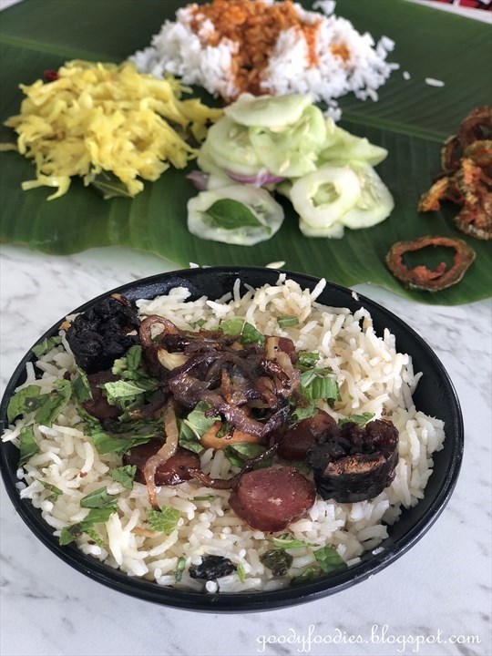GoodyFoodies: MyBanana, Taman Megah, PJ: Banana Leaf Rice with a Porky ...