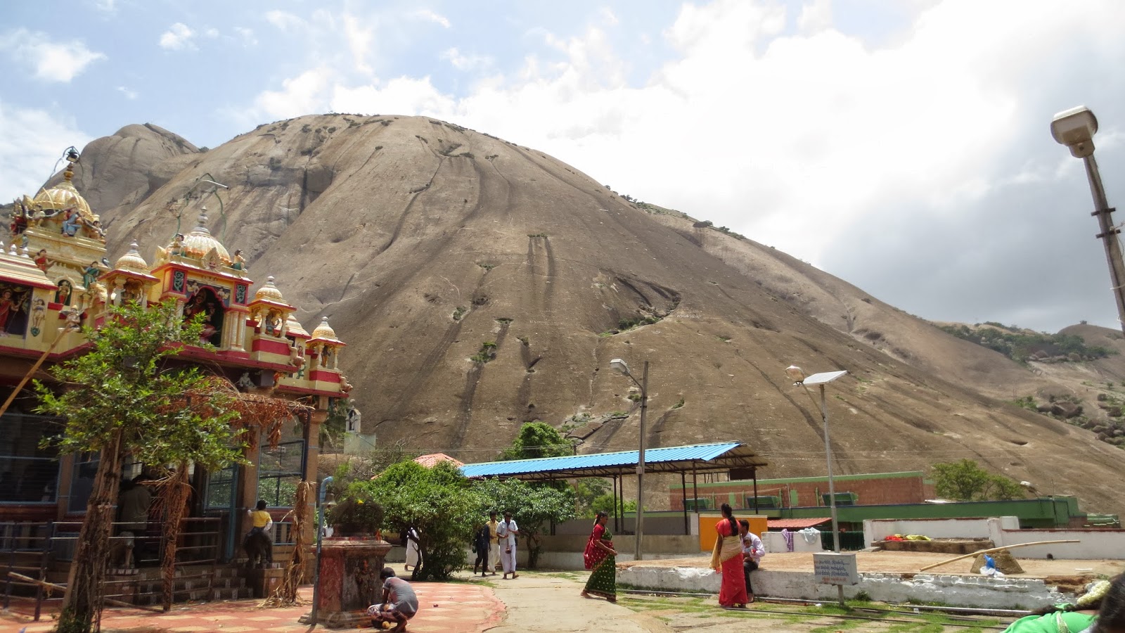 Being Nomadic...: Savandurga Trek..