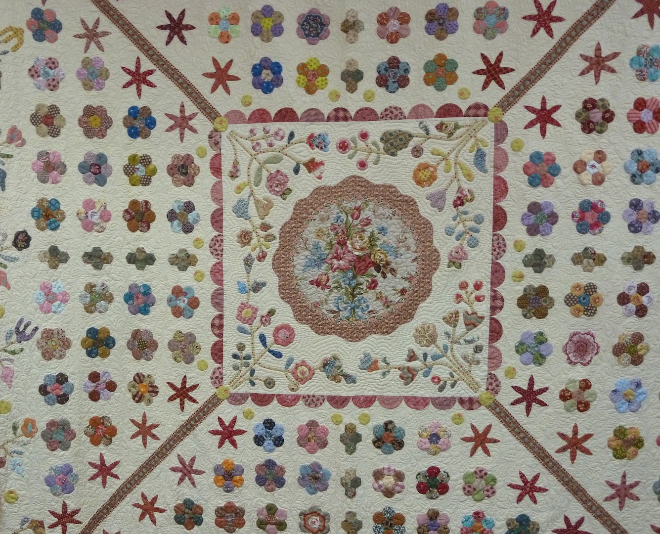 Appliqué and Pieced Quilts. : Cousin Wattle.