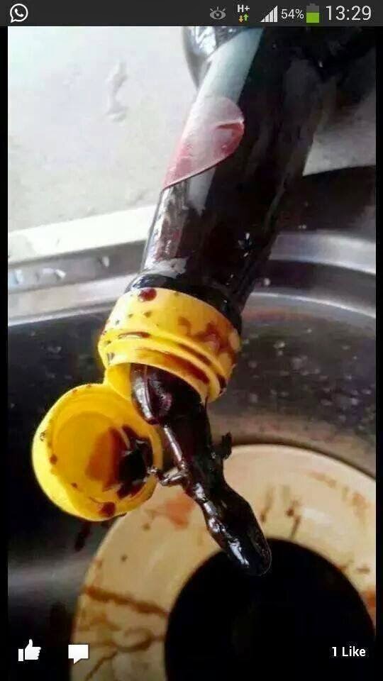 2 Gambar Kicap ABC Berperisa Bangkai Cicak Tersebar