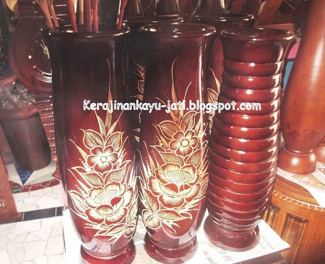 Vas Bunga Dari Kayu Jati ~ Kerajinan Kayu Jati