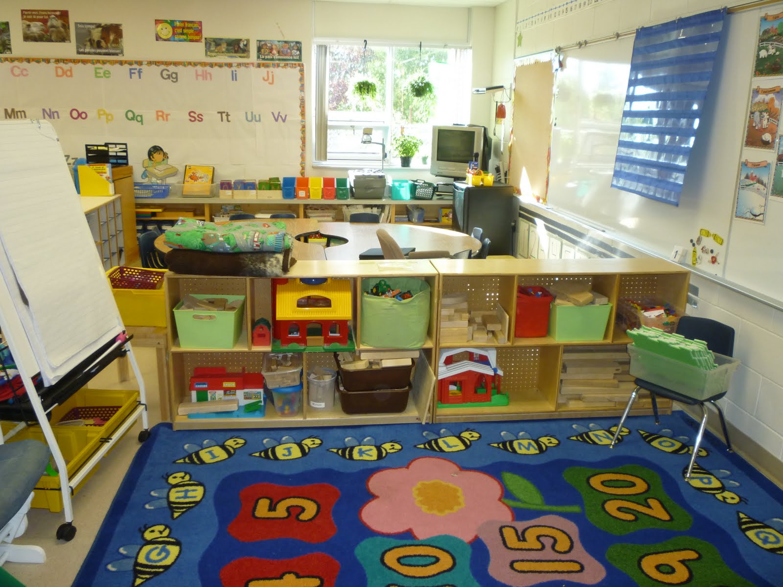 Kindergarten Creations: Classroom Set-up for 2011