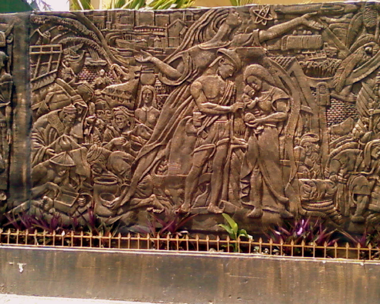 ninelivestogo's: Angono street art (relief sculptures)
