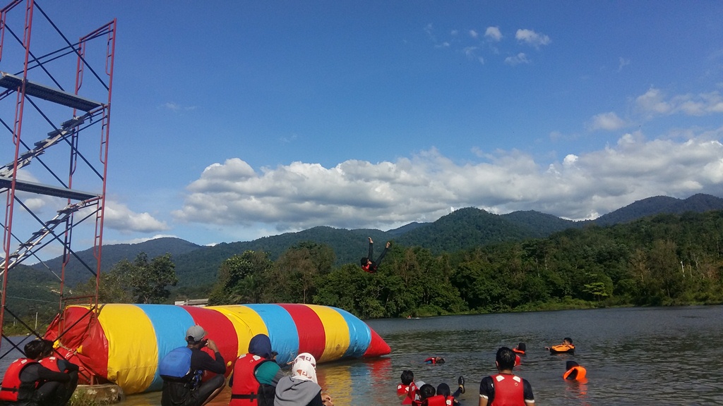TRAVELOG: WATER RAFTING ULU SLIM, SLIM RIVER : Pengalaman meredah ...