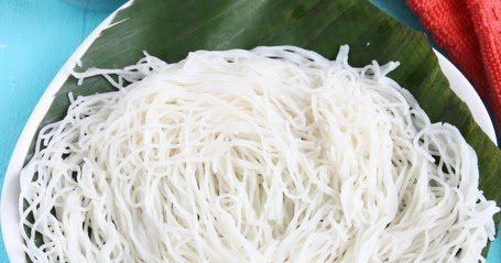 Sandhiya's Cookbook: Rice Flour Idiyappam | Idiyappam with store bought ...