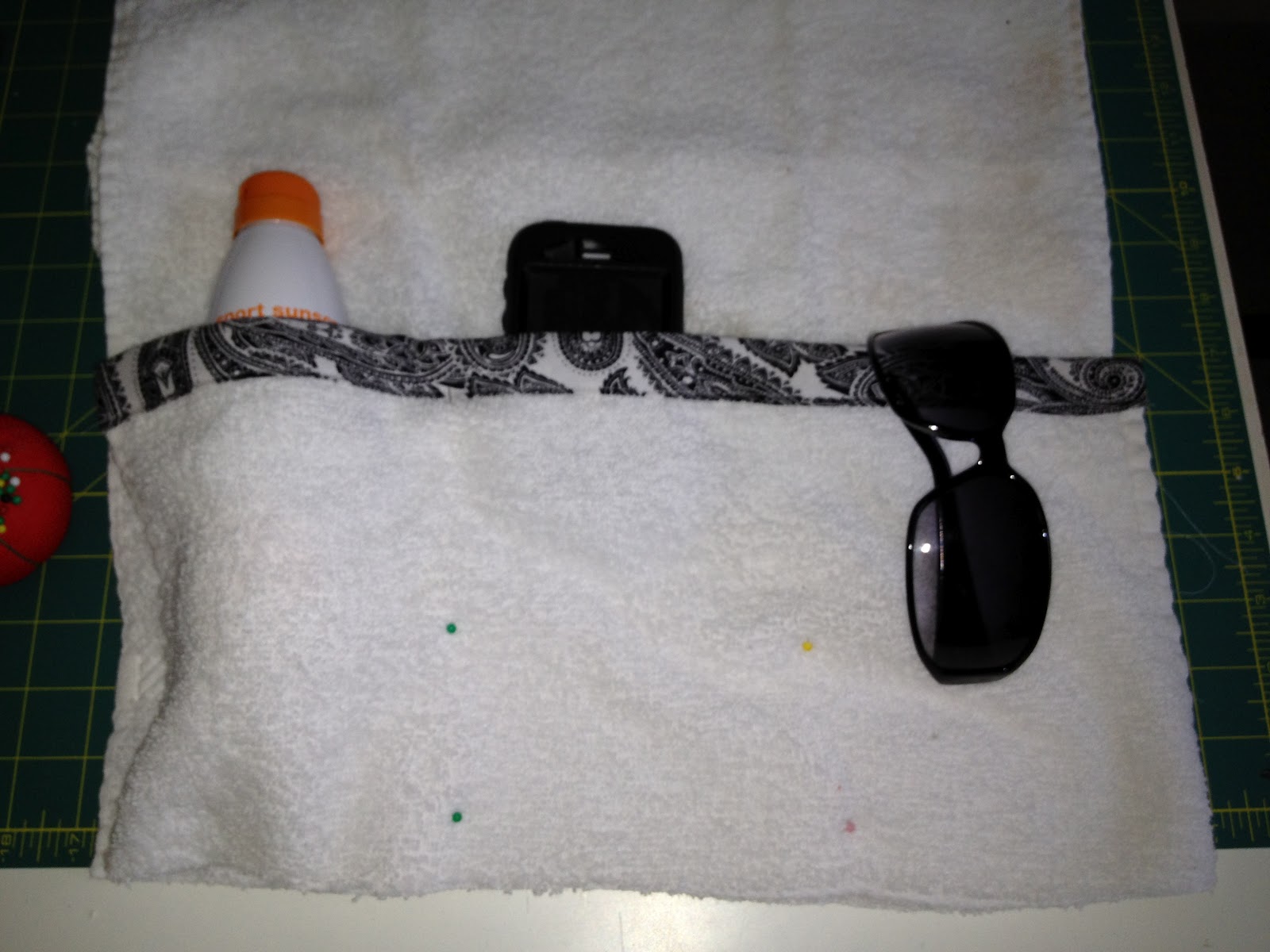 CasaLupoli: How to Sew a Beach and Pool Chaise Organizer