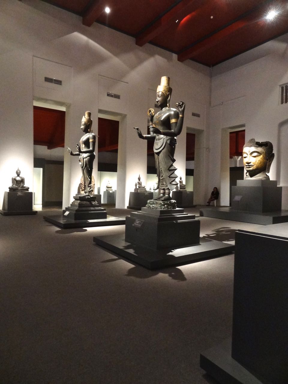 Scrumpdillyicious: The Bangkok National Museum of Thai Antiquities