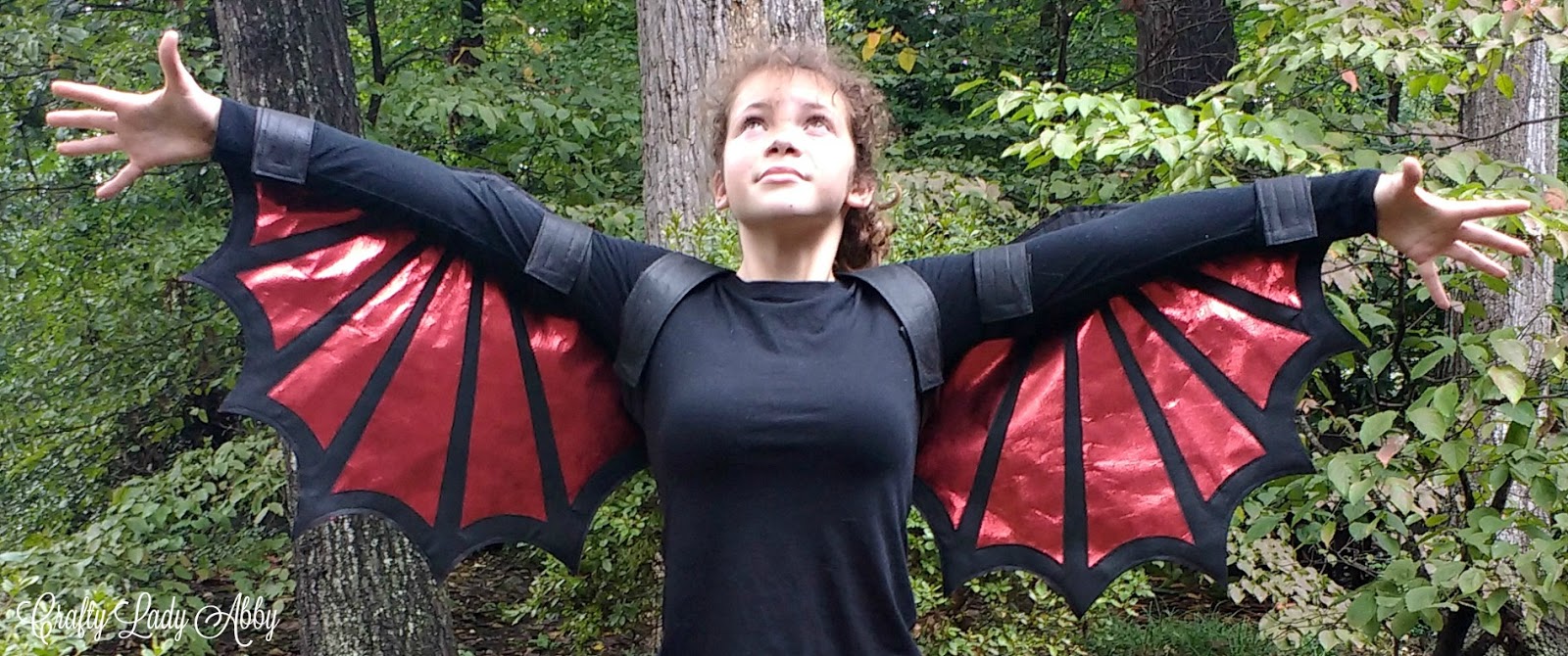 COSTUME DIY: Metallic OlyFun Spiked Dragon Tail