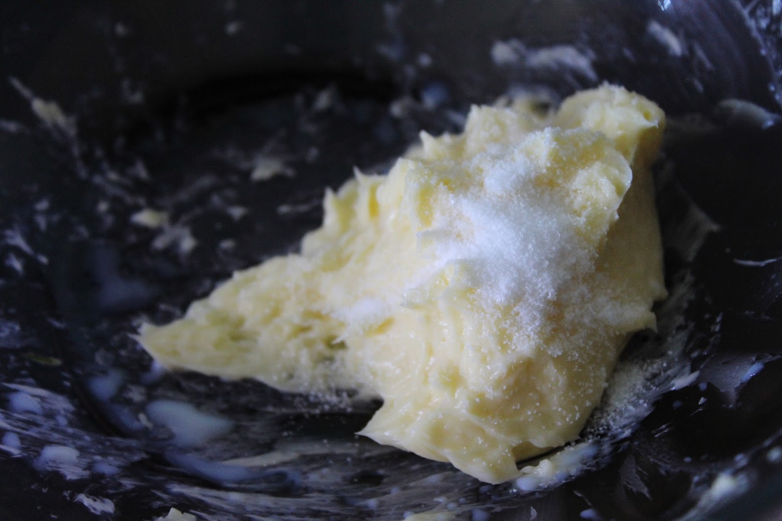 DIY Raw Artisanal Butter