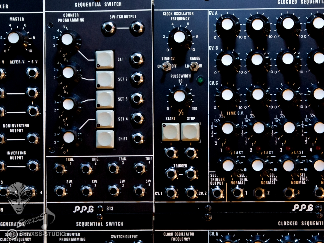 MATRIXSYNTH: Aliens Project Close-up of the Week #38 - PPG 300 Modular