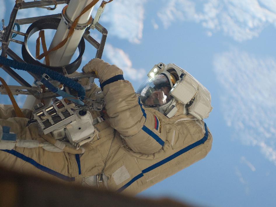 Suburban spaceman: NASA ISS EVA - Russian Cosmonaut Oleg Kononenko