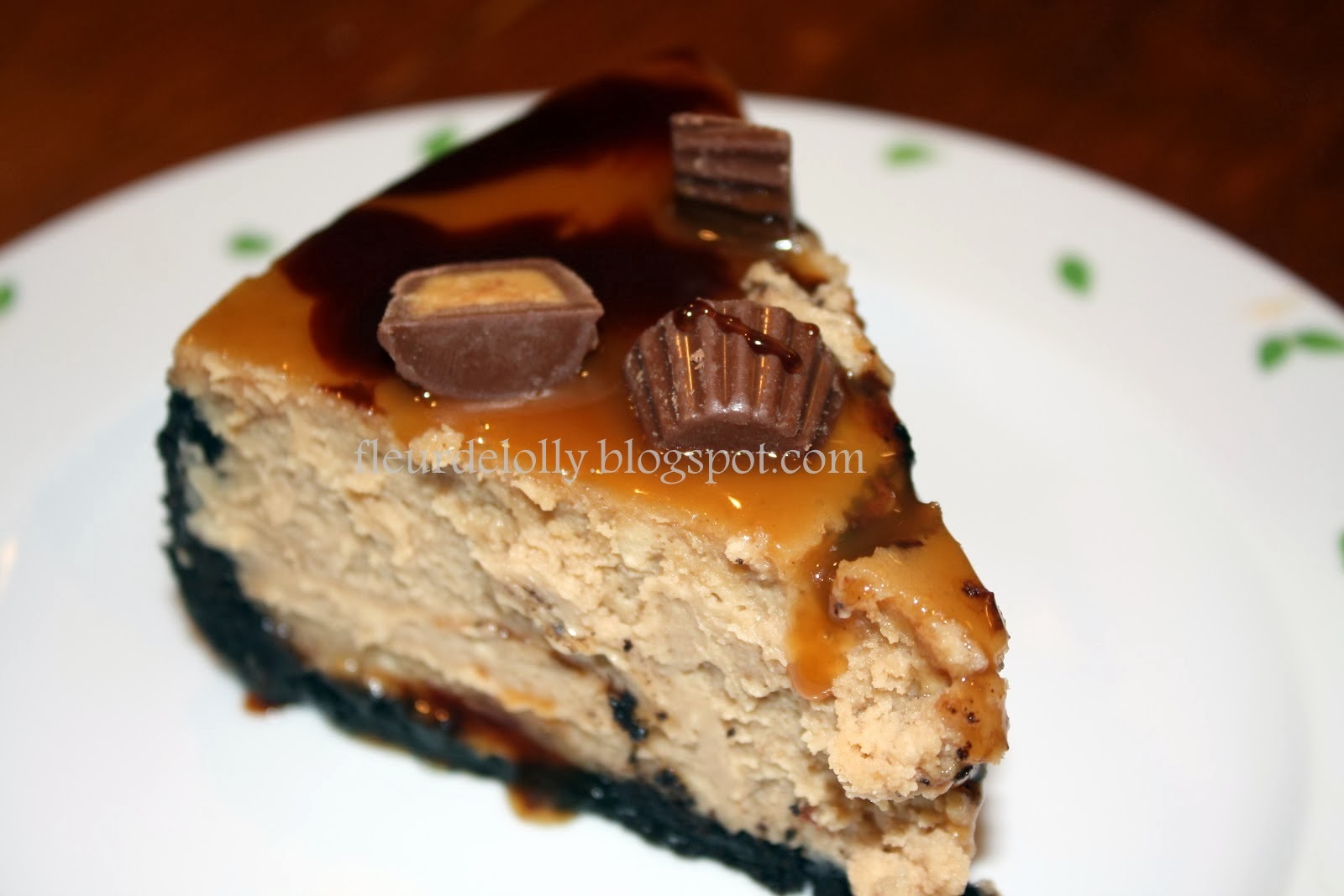 Fleur de Lolly: Reese's Peanut Butter Cup Peanut Butter Cheesecake