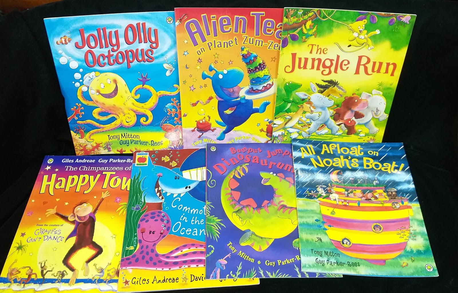 Kid Books Blog: 125.นิทานสัมผัส Jolly Olly Octopus