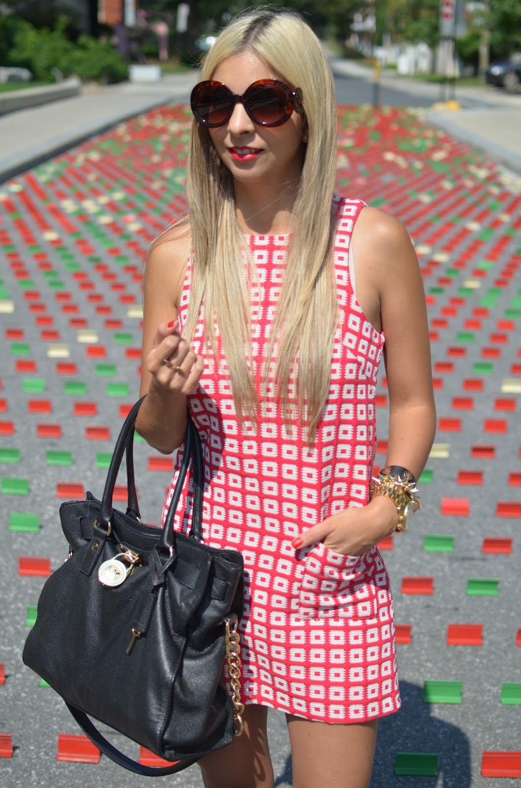 60's inspired Look... | Eli in the Walk-in