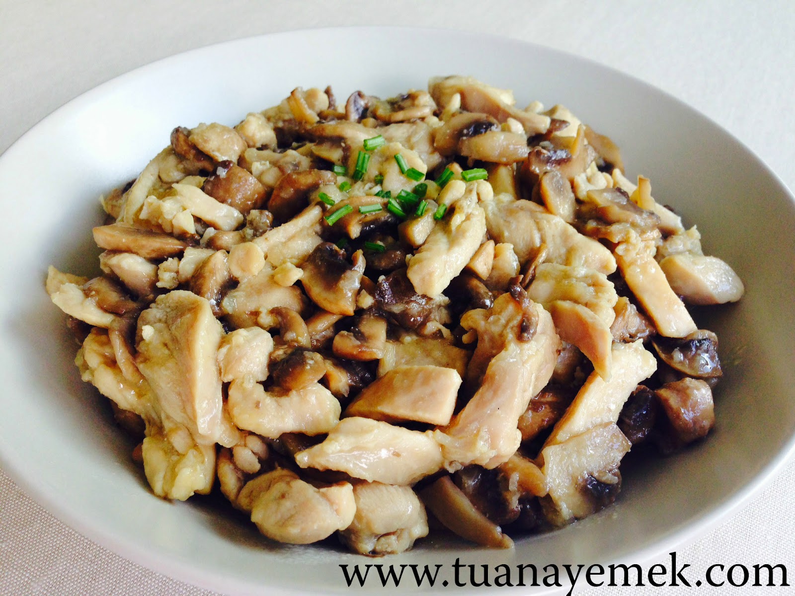 TUANA MUTFAK: KREMALI TAVUK