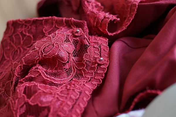 Queen of Darts: Lace dress