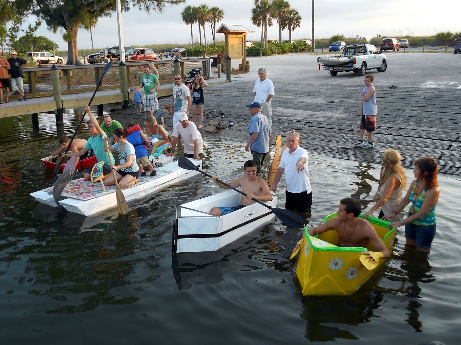 The Marine Installer's Rant: Cardboard boat racing