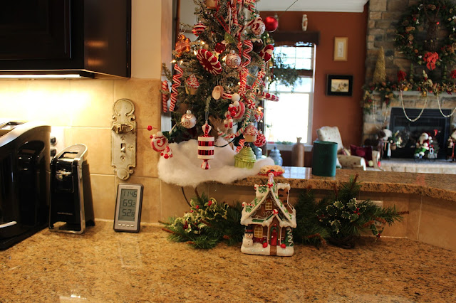 Designs by Pinky: My Christmas Kitchen and Kitchen Tree