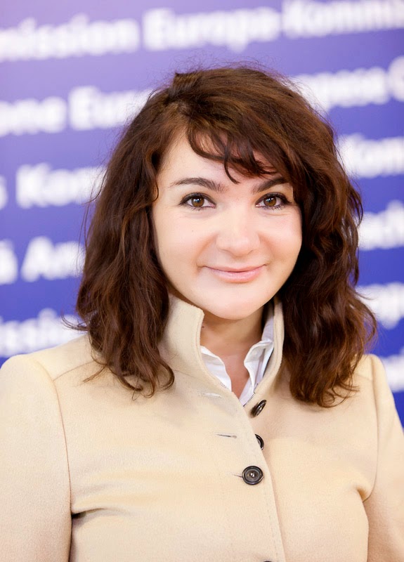 Welcome To Arlis Alikaj Official.: Erisa Zykaj : Vitet e mia në Bruksel ...