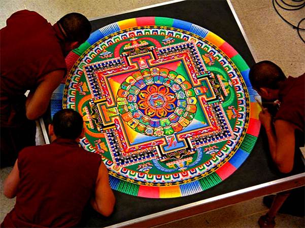 Elfers Art Room: 4th grade Mandala Prints