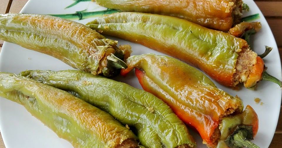 Le Ricette di Simona: CORNETTI DI PEPERONI RIPIENI