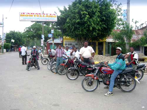 Dominguito...el motoconcho vive en RD
