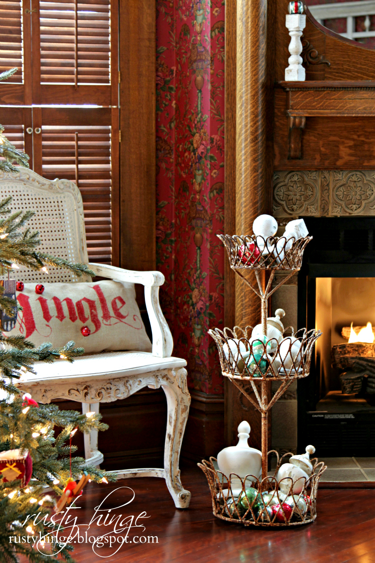 2015 Holiday Housewalk ~ Rustic Meets Refined | Rusty Hinge