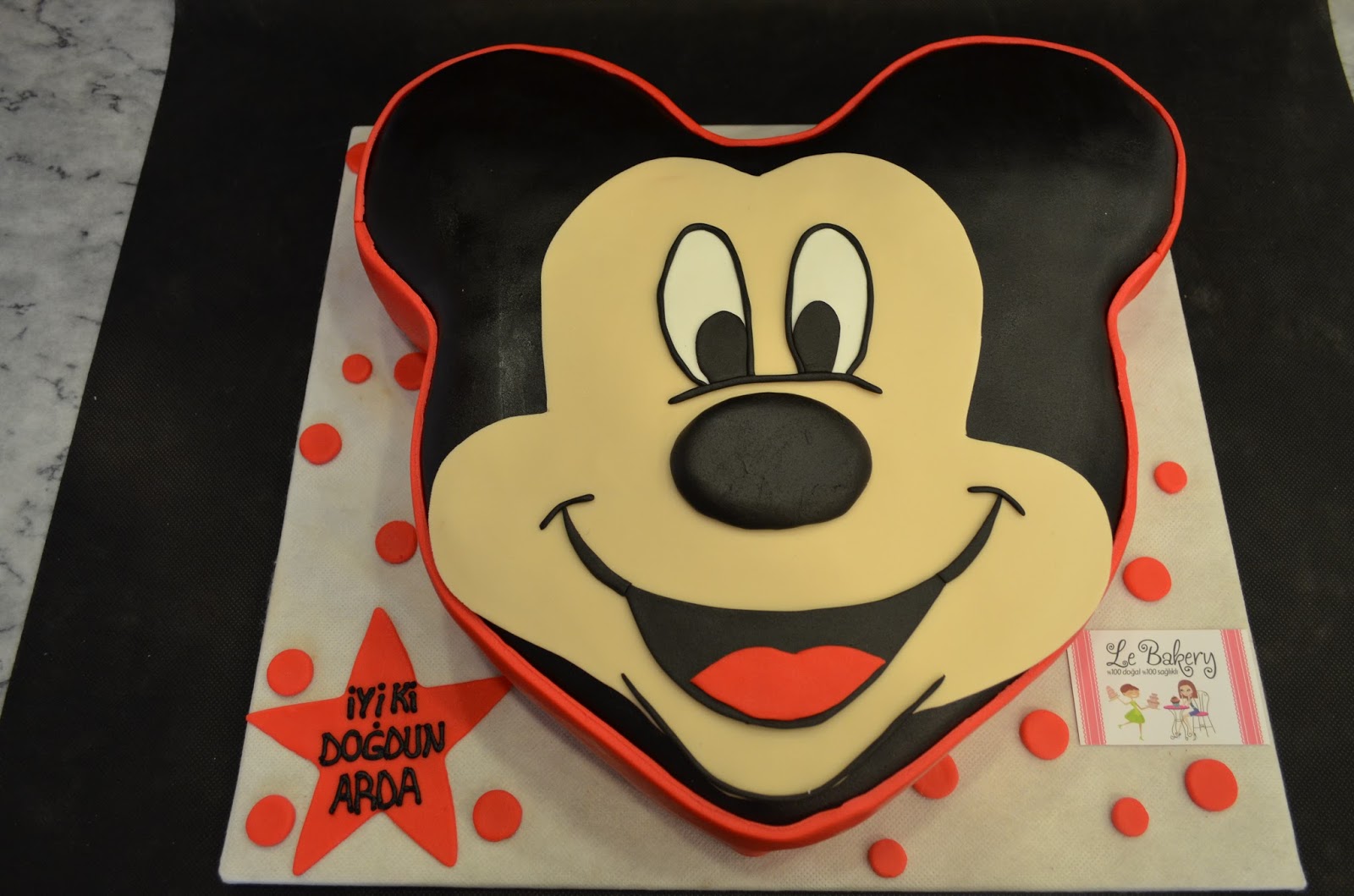 Le Bakery Butik Pasta: Minnie ve Mickey Mouse Pastalar