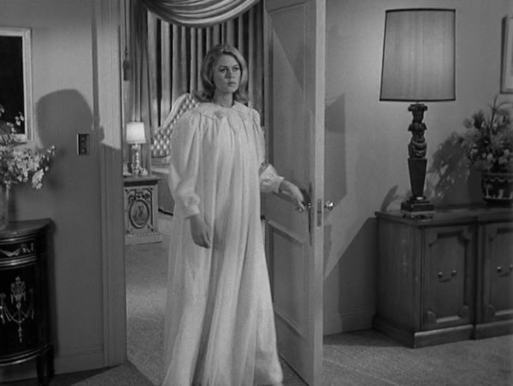 Bewitched with Classic TV: Bewitched S1 E1: I, Darrin, Take This Witch ...